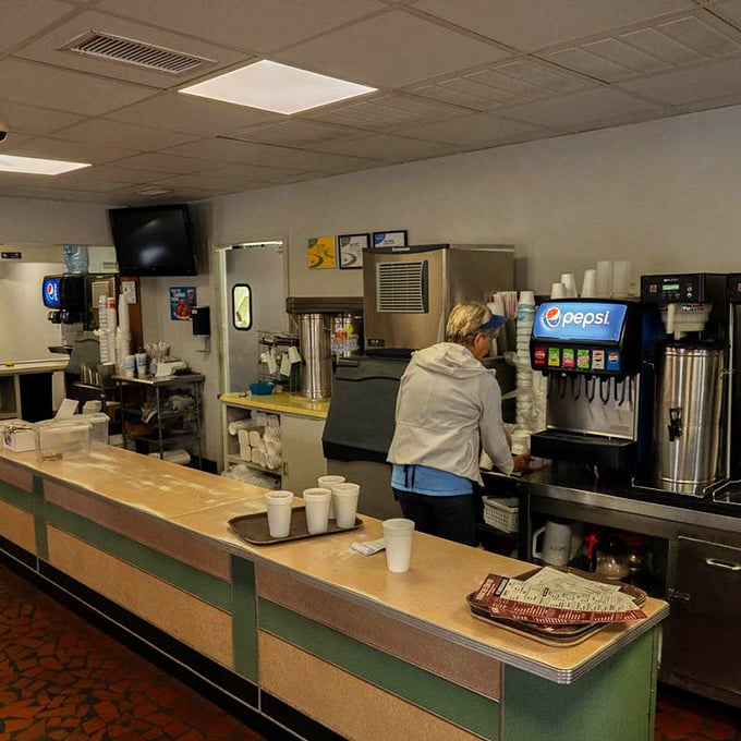 The drink station – that humble cornerstone of Southern hospitality where sweet tea flows like liquid amber and refills are simply understood.