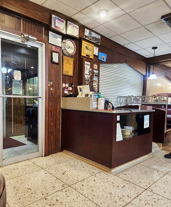 The heart of operations—where orders are called and memories made. Those wood-paneled walls have absorbed decades of Pittsburgh stories.