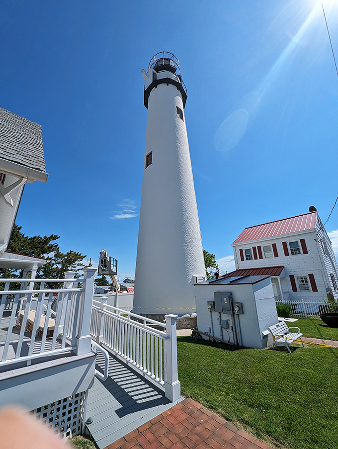 From this angle, you can almost hear the lighthouse whispering tales of shipwrecks, storms, and centuries of coastal drama.