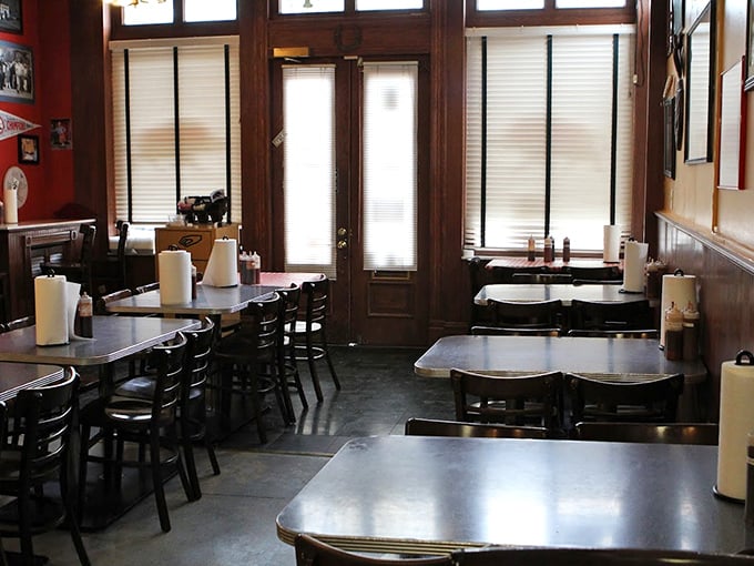 Simple tables, wooden wainscoting, and large windows—because when the food is this good, nothing should distract from the main event.