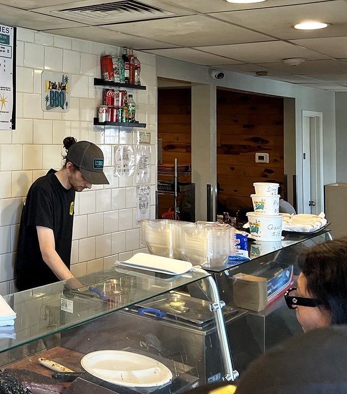 The counter experience – that magical moment when meat meets tray. Like watching an artist sign their masterpiece, each slice is placed with purpose.