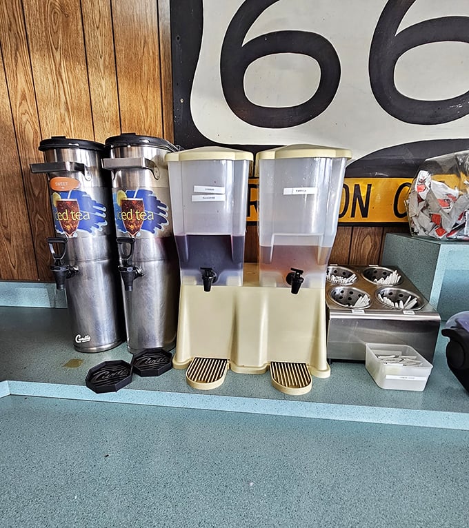 Self-serve drinks—a beautiful American tradition where you're the master of your ice-to-soda ratio destiny. Freedom never tasted so refreshingly uncomplicated.