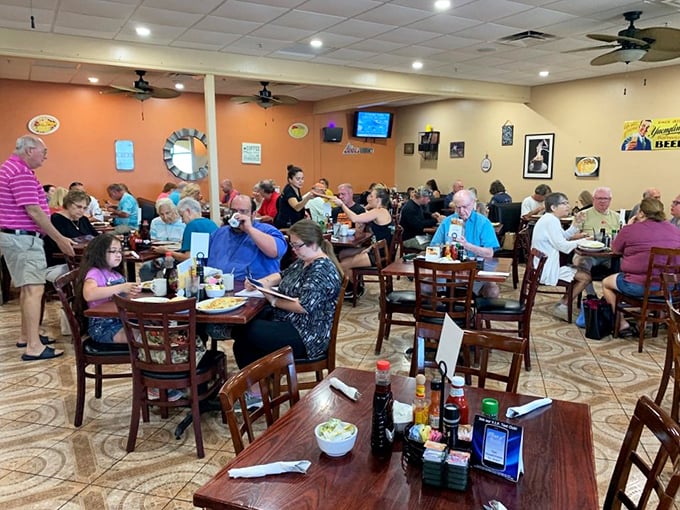 Peak breakfast rush in action – when regulars and newcomers unite in their shared pursuit of morning happiness.