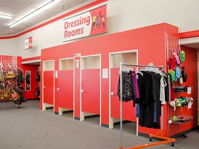 Spacious dressing rooms in cheerful coral, where dreams meet reality and usually get along just fine.