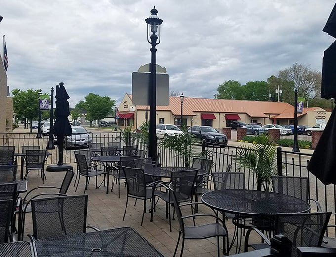 Outdoor seating that transforms ordinary Miamisburg afternoons into something that feels suspiciously like vacation—even on a Tuesday.