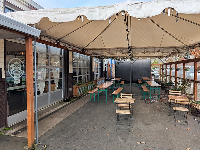 Even Portland's unpredictable weather can't dampen the appeal of this charming outdoor dining space.