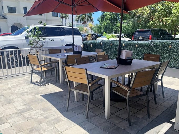 Outdoor seating under Florida skies—because sometimes you need vitamin D with your vitamin Delicious.