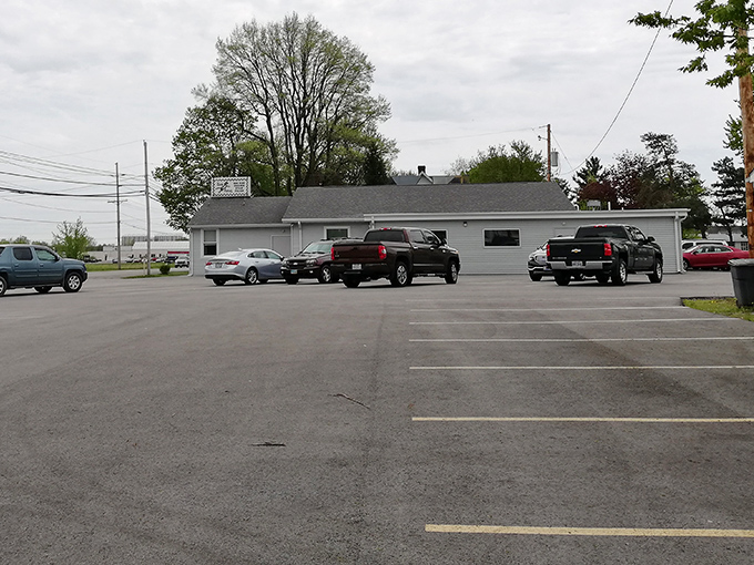 The packed parking lot tells the story better than any review – when locals fill these spaces day after day, you know you've found somewhere special.