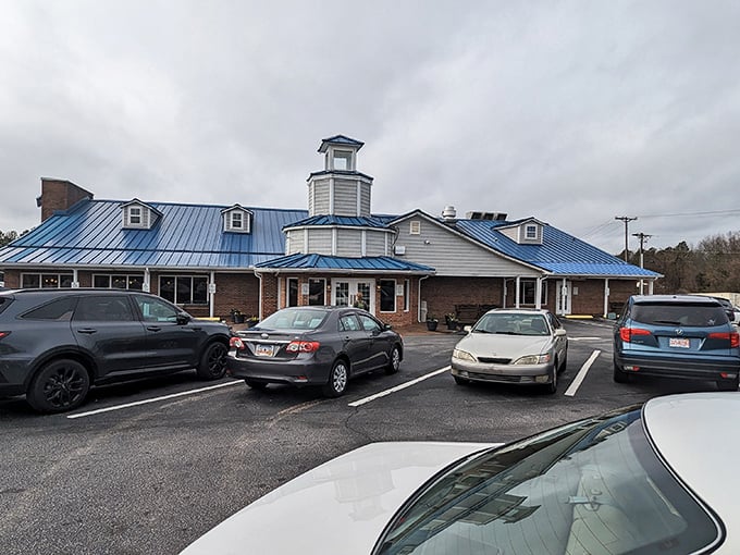 The parking lot tells the story—locals know where to find the good stuff. Every parked car represents someone making an excellent dining decision.