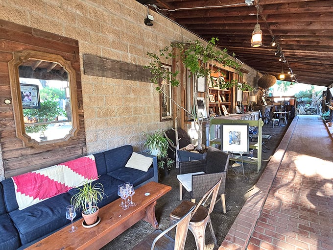 The covered patio lets you savor mountain air while anticipating those legendary oak-grilled steaks and sides.