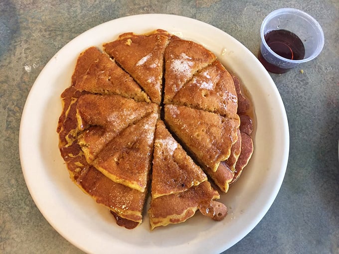 Pancakes cut like pizza—because the only thing better than pancakes is the democracy of equal portions for all.