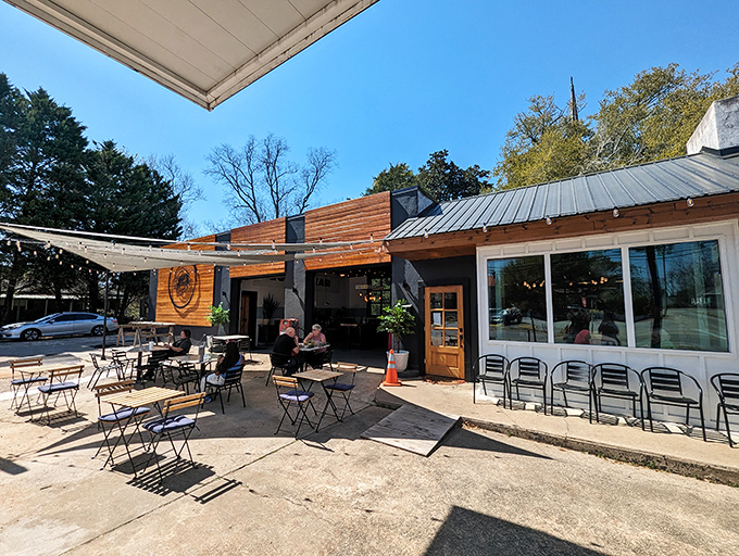 This modern café with outdoor seating brings a touch of urban cool to rural charm. Where locals and visitors alike fuel up before more exploration.
