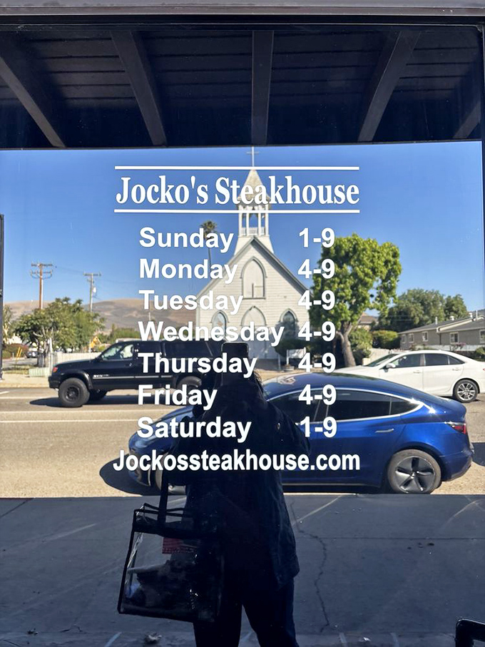 The hours of operation—or as meat lovers call it, "when happiness is possible." Plan accordingly and arrive hungry.