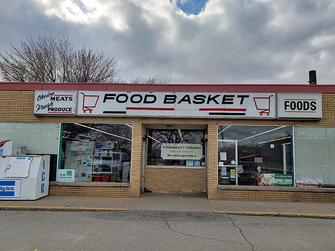 The Food Basket's no-nonsense façade promises exactly what Midwesterners value: straightforward service and groceries without unnecessary frills.