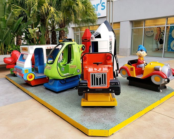 Kiddie rides that cost less than most things in the actual stores – parenting win right there.