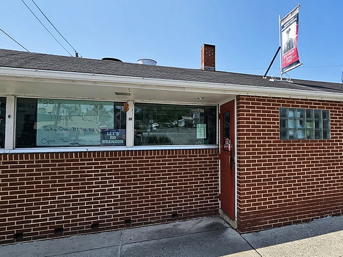 The unassuming entrance belies the treasure trove of comfort food waiting inside—like finding the doorway to Narnia, but with better breakfast options.