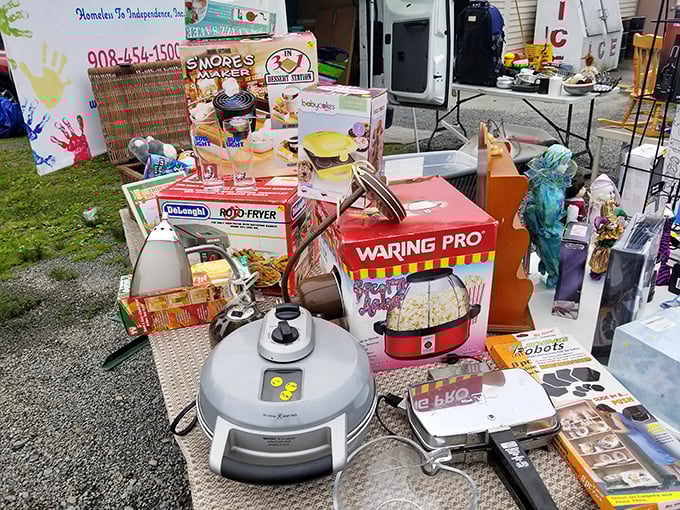 Kitchen gadget graveyard or culinary innovation station? Yesterday's popcorn makers and waffle irons await their comeback in today's retro-loving kitchens.