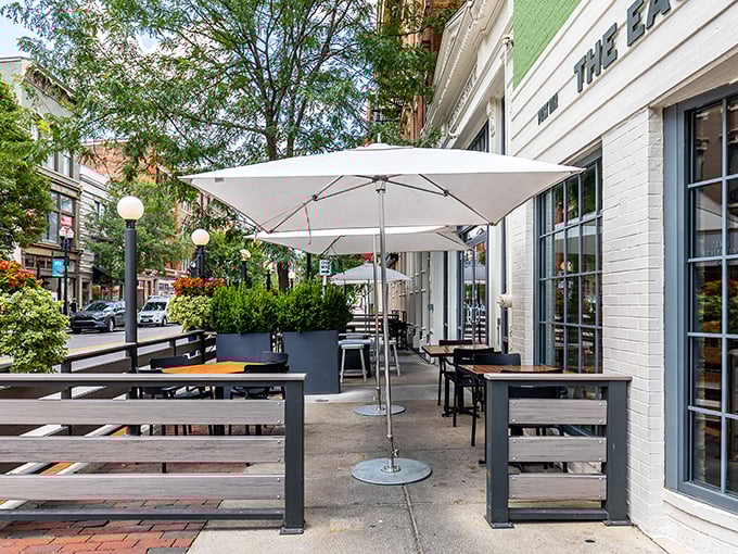The sidewalk seating offers prime people-watching real estate along with fresh air that somehow makes fried chicken taste even better.
