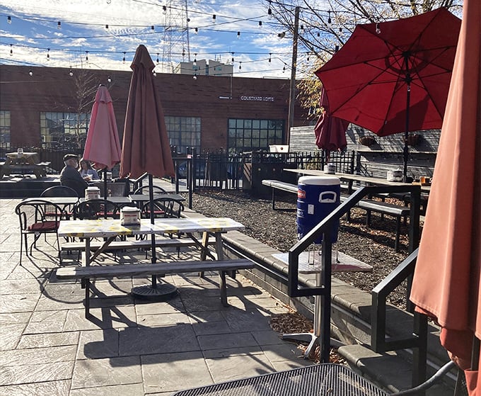 Al fresco dining with string lights and umbrellas – because great burgers deserve great atmosphere. Richmond's perfect spot for summer evenings.