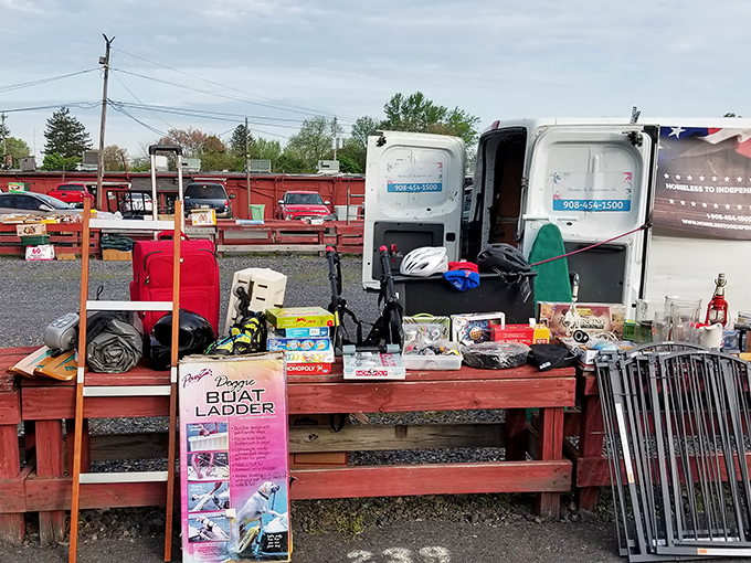 The outdoor vendor area – where "one man's junk" transforms into "that exact thing I've been searching for my entire adult life."