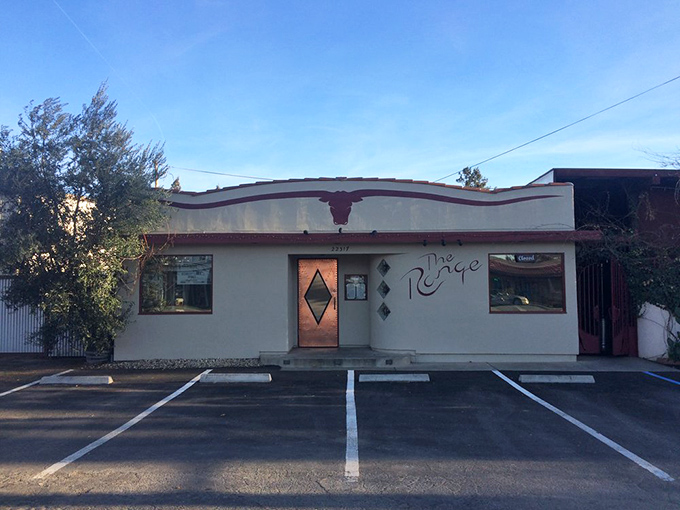 The modest exterior belies the culinary magic happening inside – like finding a diamond mine disguised as a small-town post office.