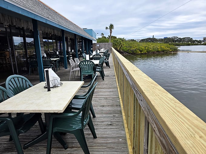 Waterfront dining without waterfront prices – where every table feels like you've discovered a secret only locals should know.