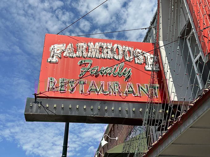 That vintage sign has weathered decades of Ozark seasons, beckoning hungry travelers with the promise of home-cooked goodness beneath.