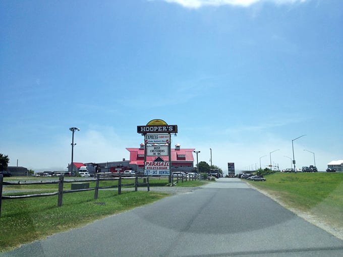 The Hooper's sign on the horizon works like a lighthouse for hungry travelers—guiding you to safe harbor where seafood dreams come true.