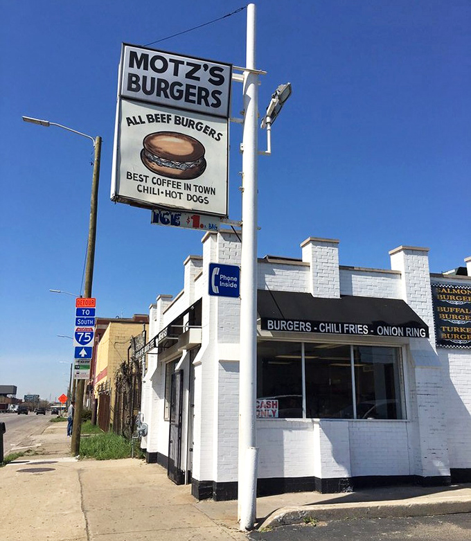 From this angle, Motz's looks like Edward Hopper might have painted it—a slice of Americana that's survived the test of time.