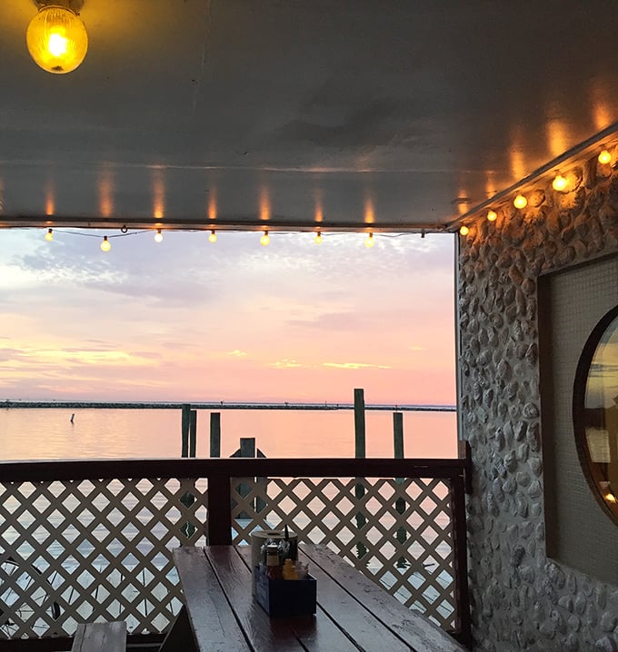 Sunsets at Waterman's aren't just pretty—they're the Bay's way of high-fiving you for choosing the perfect dinner spot.