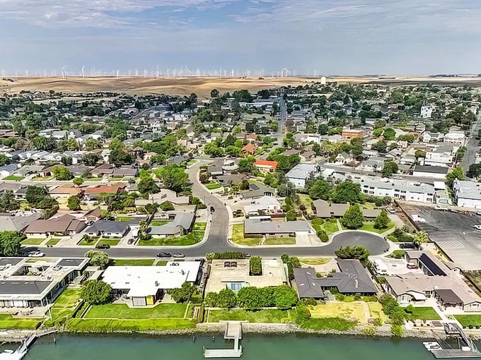 From above, Rio Vista reveals its true character – a community embracing both land and water, with homes that keep one foot on shore and one in the delta.