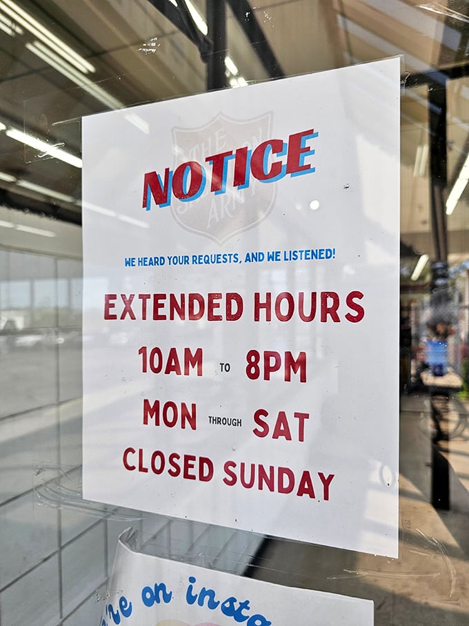 Extended hours mean extended treasure hunting opportunities. The thrill of the find is available Monday through Saturday, 10am to 8pm.