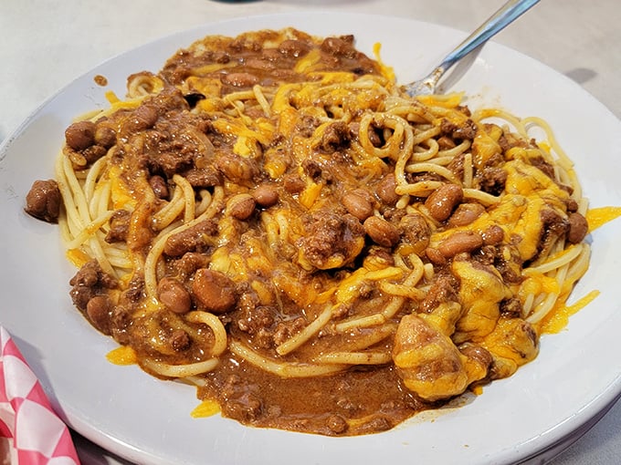 Chili spaghetti—where Italian tradition meets Midwestern ingenuity in a dish that would make both your grandmother and your cardiologist have strong opinions.