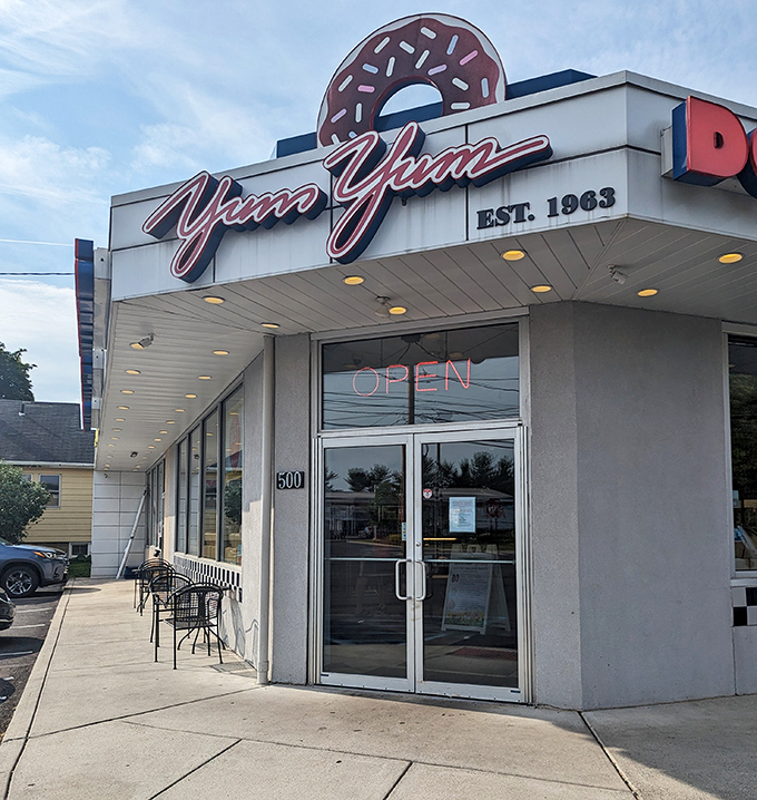 The simple entrance promises nothing fancy – just honest food made by people who truly care.