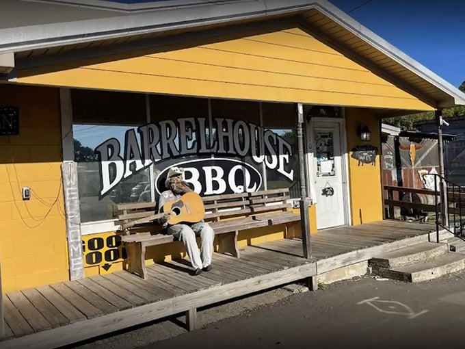 Barrelhouse BBQ's bright yellow facade and front porch musician set the perfect Tennessee mood. Good food and live music – some traditions never need updating.