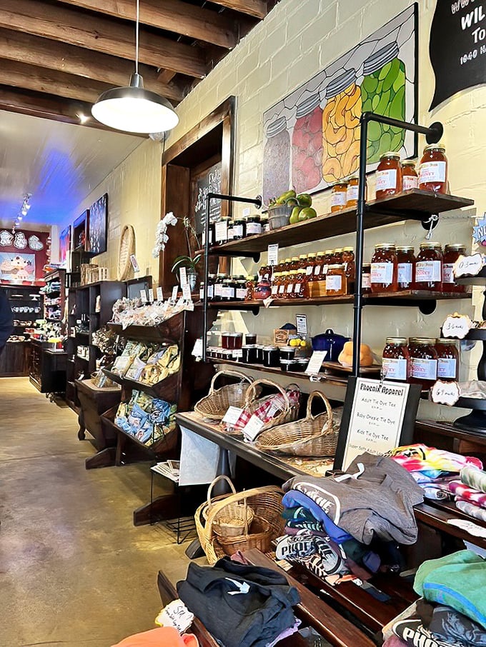 More than just a bakery—it's a mini market celebrating local flavors, where jams, honey, and handcrafted goods turn shopping into treasure hunting.