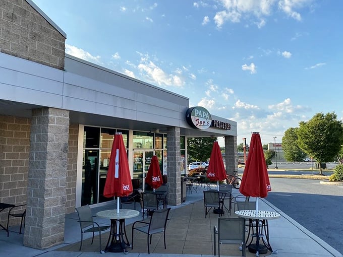 Red umbrellas dot the patio like pepperoni on a perfect pie. Al fresco dining for those perfect Pennsylvania evenings.