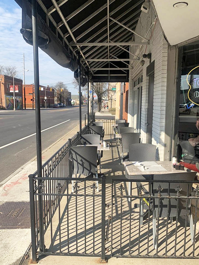 Fair weather brings the option of sidewalk seating—urban dining with a side of people-watching and fresh Ohio air.