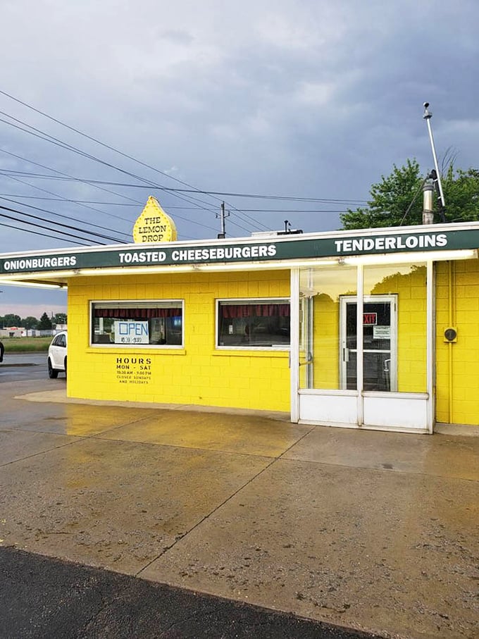 That bright yellow exterior isn't just cheerful—it's a landmark that's been brightening Mounds Road since before most chain restaurants were even a concept.