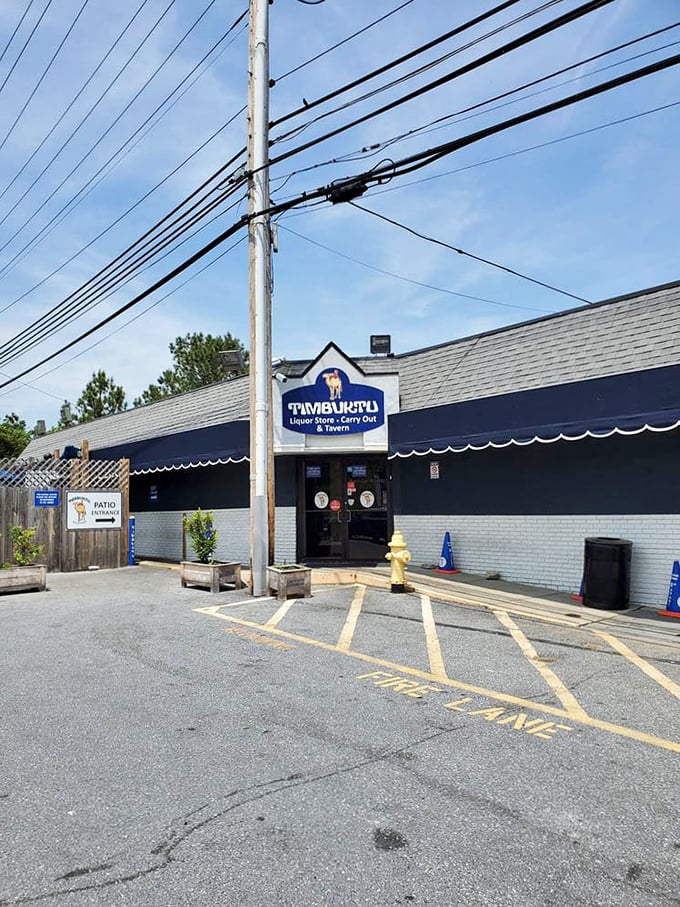 Another view of the humble exterior—proof that in the culinary world, it's what's inside that counts. This unassuming building houses seafood royalty.