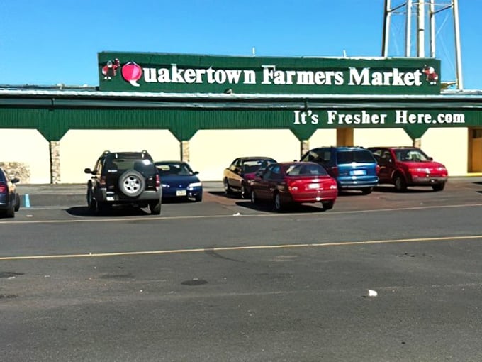 Parking lot testament to this marketplace's magnetic pull on shoppers from across multiple state borders.