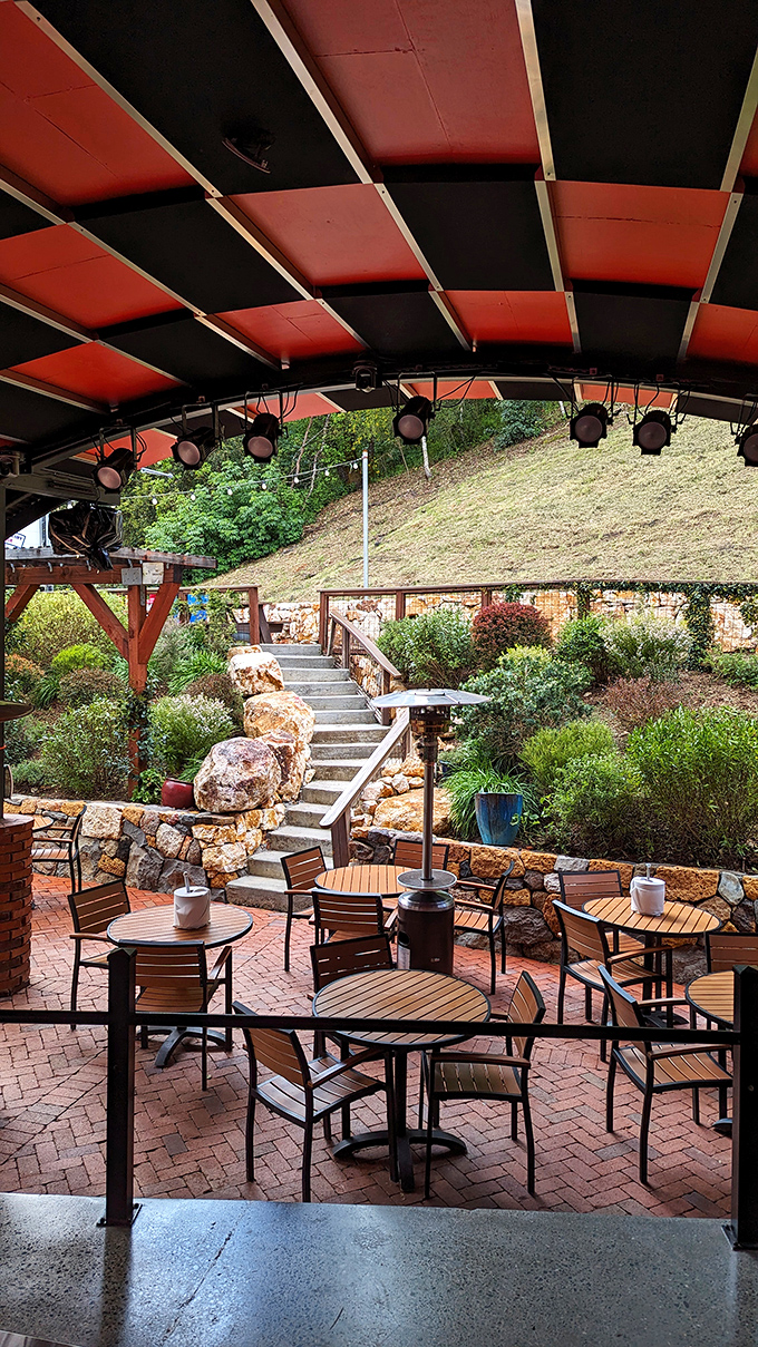 The stone-walled patio – where Napa Valley scenery meets Southern hospitality. A perfect setting for contemplating the meaning of barbecue life.