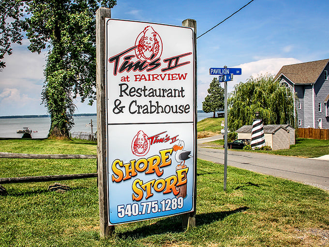The sign that's guided hungry travelers for years. "Restaurant & Crabhouse" – four simple words that promise delicious adventures ahead.