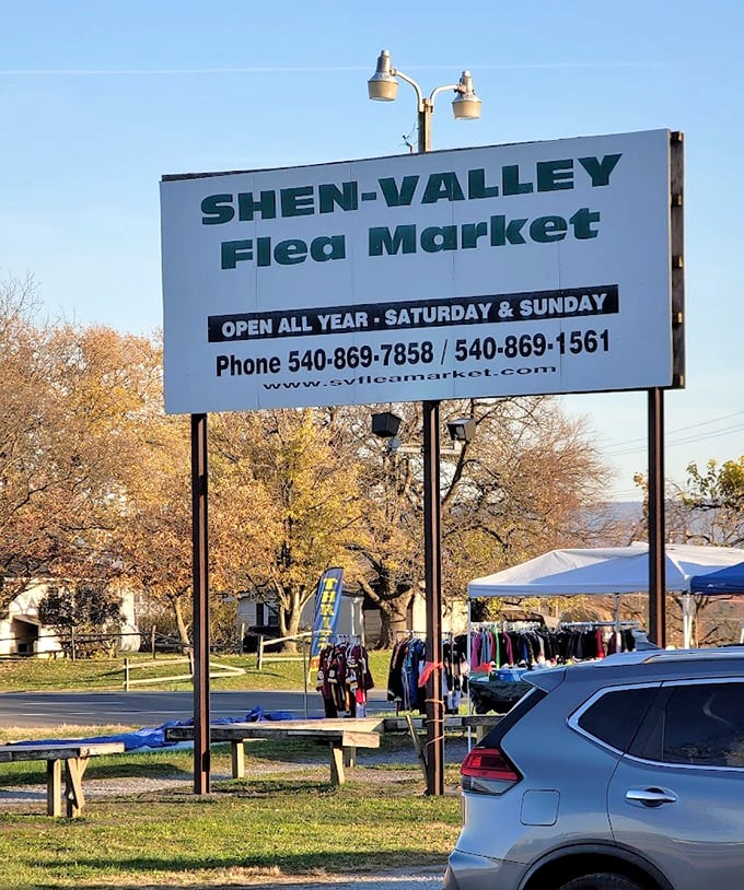 The sign says it all—weekends are for treasure hunting! Shen-Valley's promise of year-round bargains stands tall against Virginia's mountains, beckoning to collectors and browsers alike.