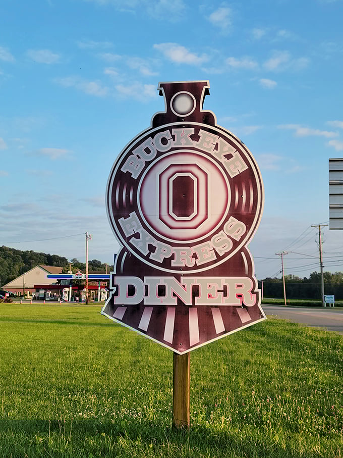The sign that's launched a thousand detours. When you spot this locomotive logo from the highway, resistance is futile—your stomach is now in charge of navigation.