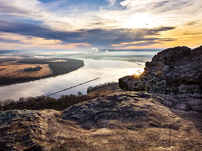 Sunrise over the Arkansas River Valley – the kind of view that makes you forgive your alarm clock for its usual crimes against humanity.