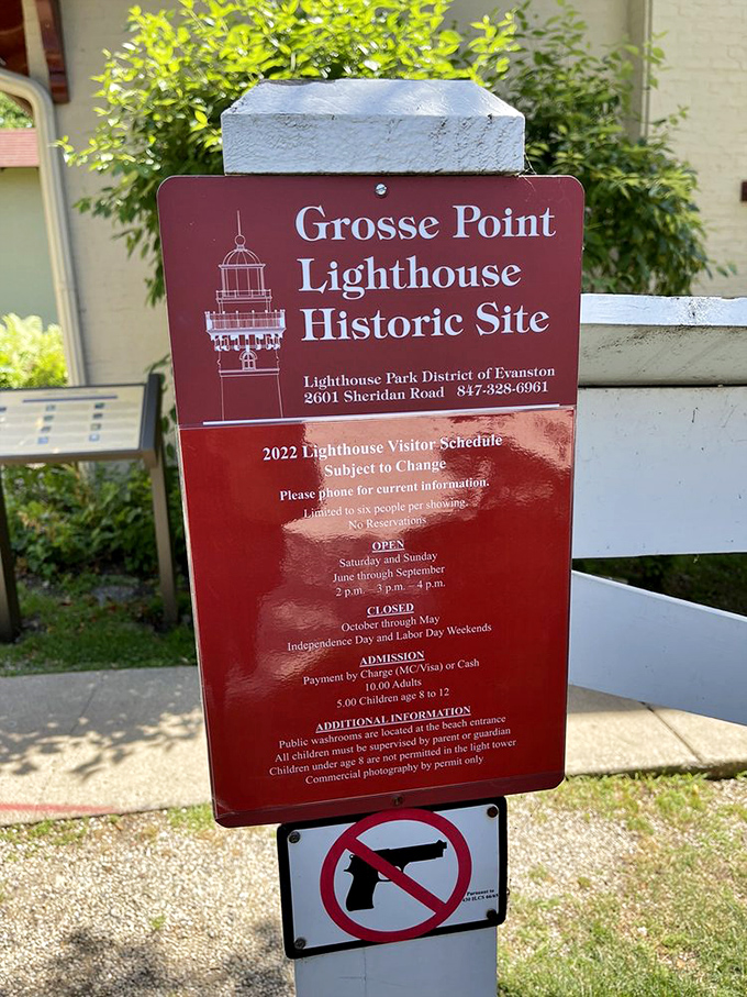 Even the rules sign has a certain charm—a reminder that this isn't just a pretty landmark but a carefully preserved piece of history.