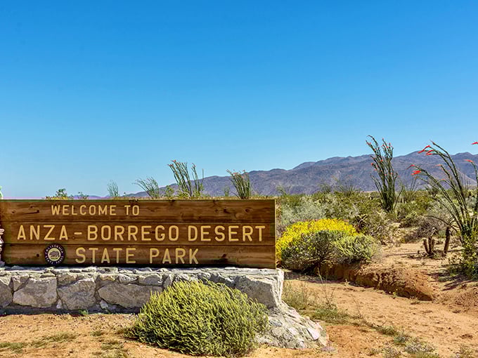 The official welcome mat to 600,000 acres of desert wonder. No doorbell necessary – just bring sunscreen and an appreciation for geological showmanship.