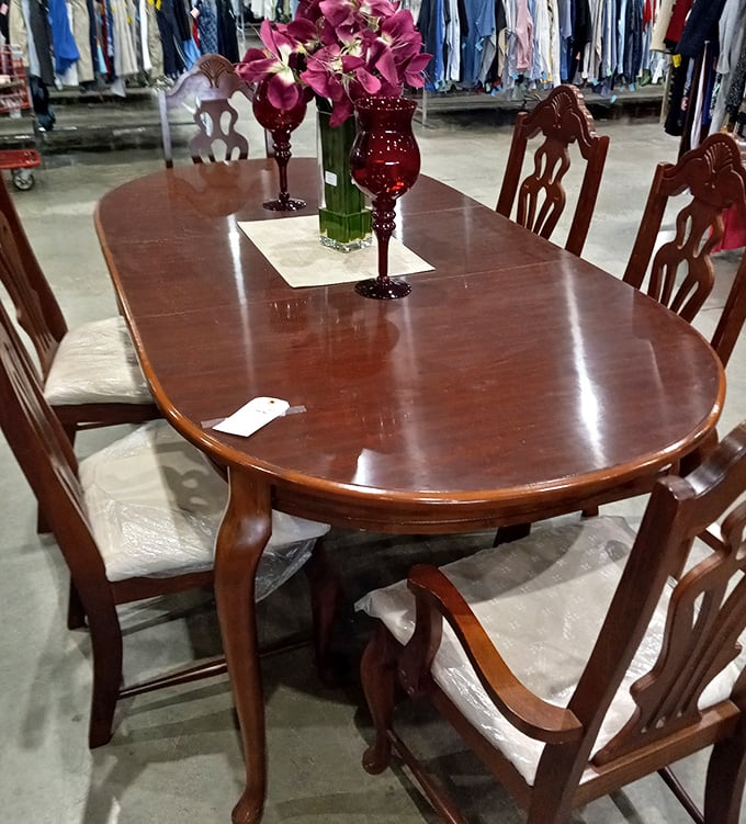 This elegant dining set waits for its next family gathering, already imagining the conversations and casseroles it will host.