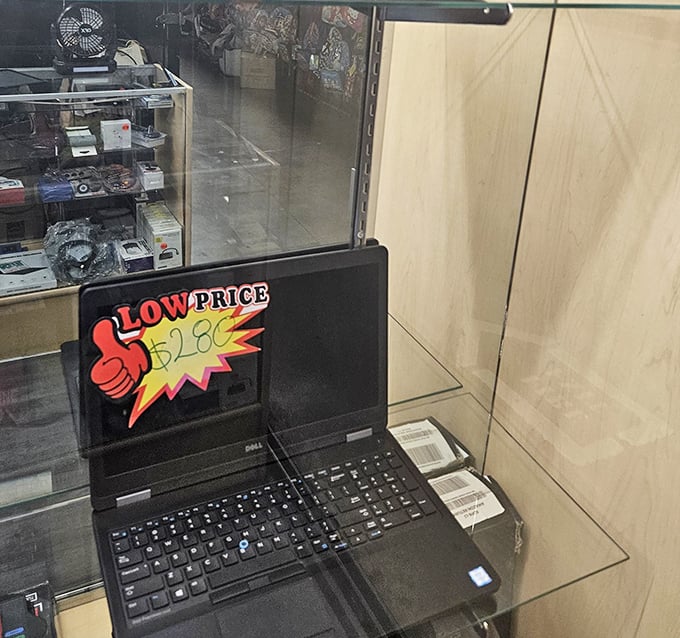 Technology at bargain prices! This laptop display proves you don't need to visit Silicon Valley to find tech deals—just head to Fontana's indoor treasure trove. 